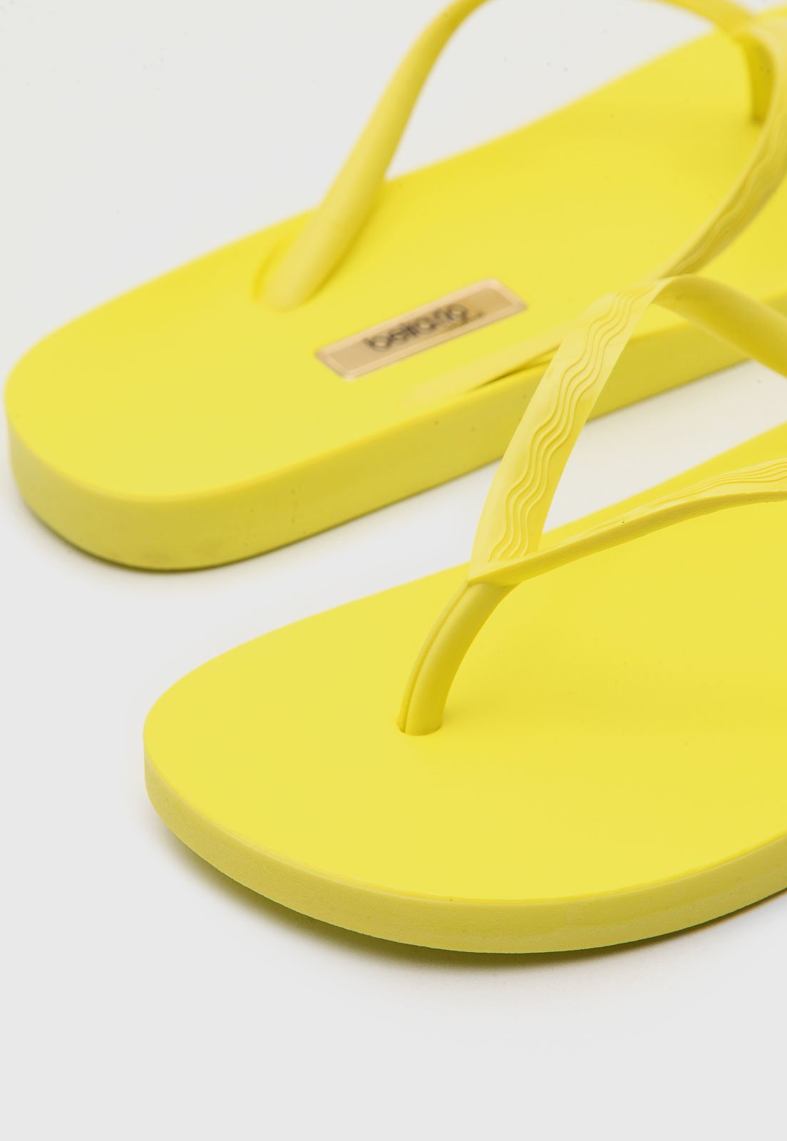 Chinelo Beira Rio Logo Amarelo - Compre Agora | Dafiti Brasil