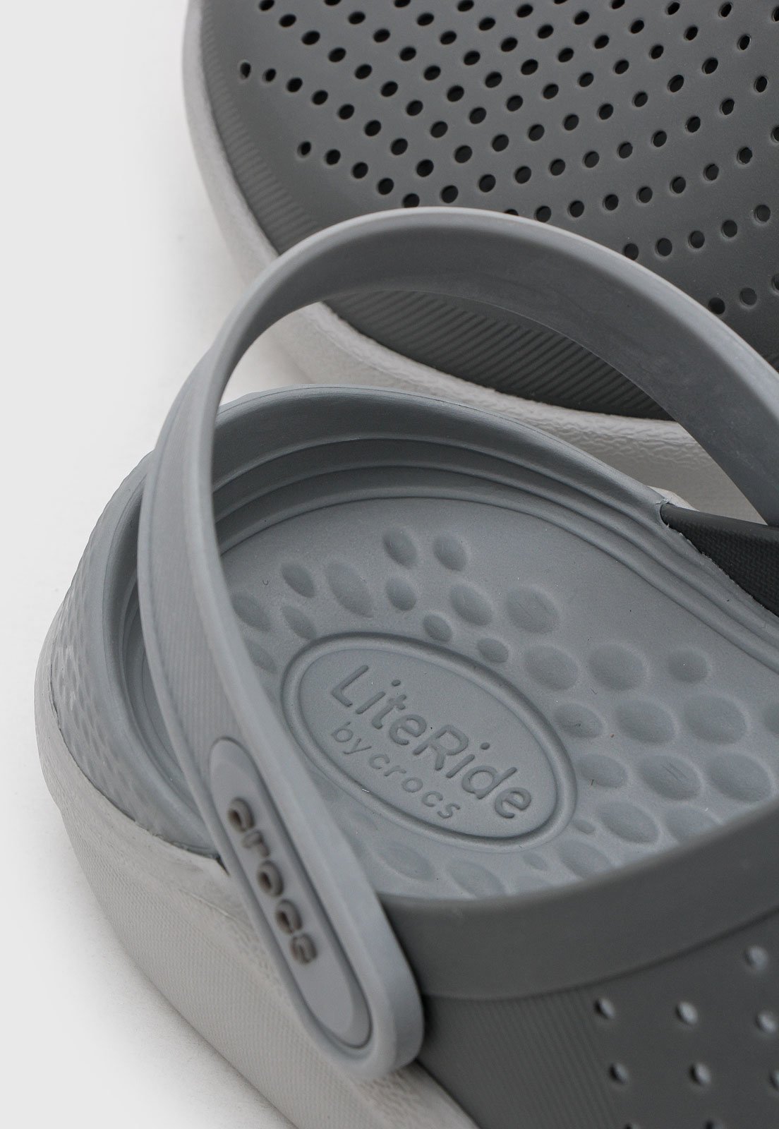 Babuche Crocs Lite Ride Clog Cinza - Compre Agora | Dafiti Brasil
