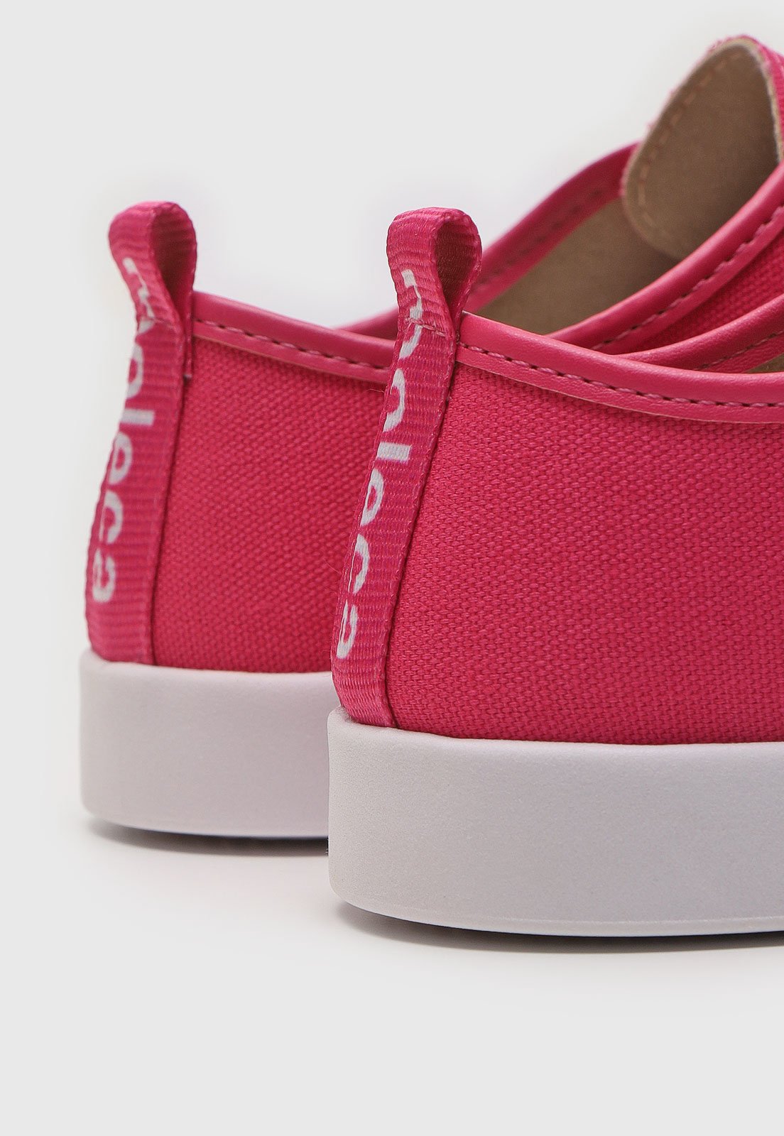 Tênis Moleca Logo Rosa - Compre Agora | Dafiti Brasil