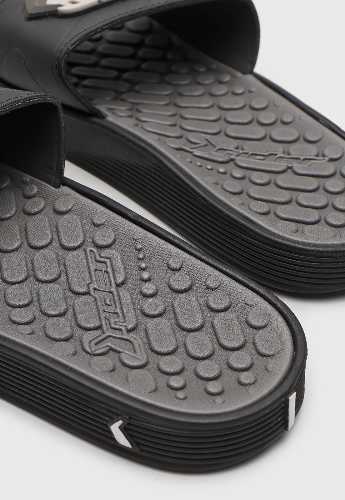 Chinelo Slide Rider Pump Preto - Compre Agora | Dafiti Brasil